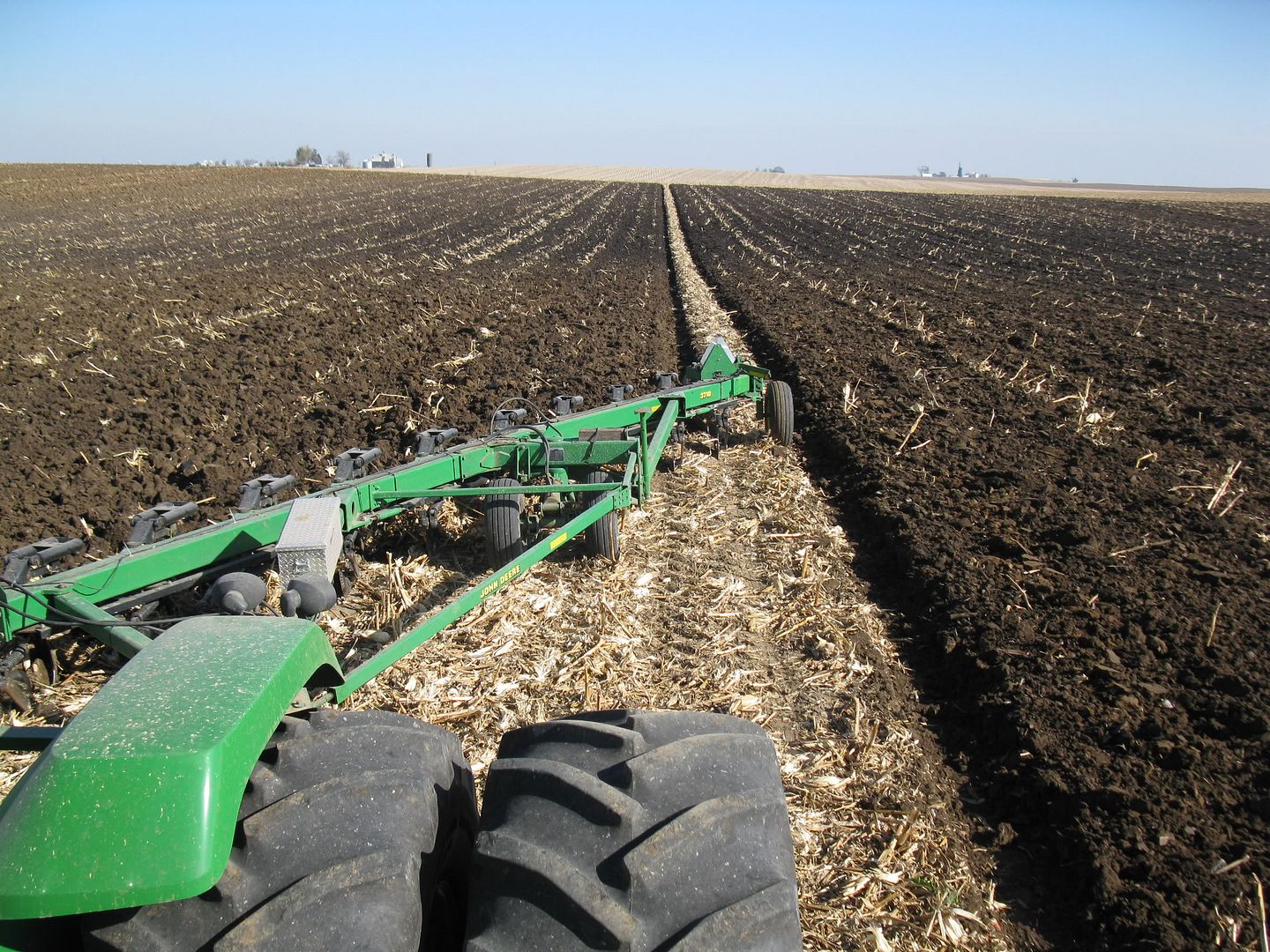 Viewing a thread - Corn on corn tillage?