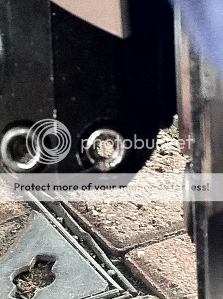 Pinch bolt removal - ZX14R.co.uk