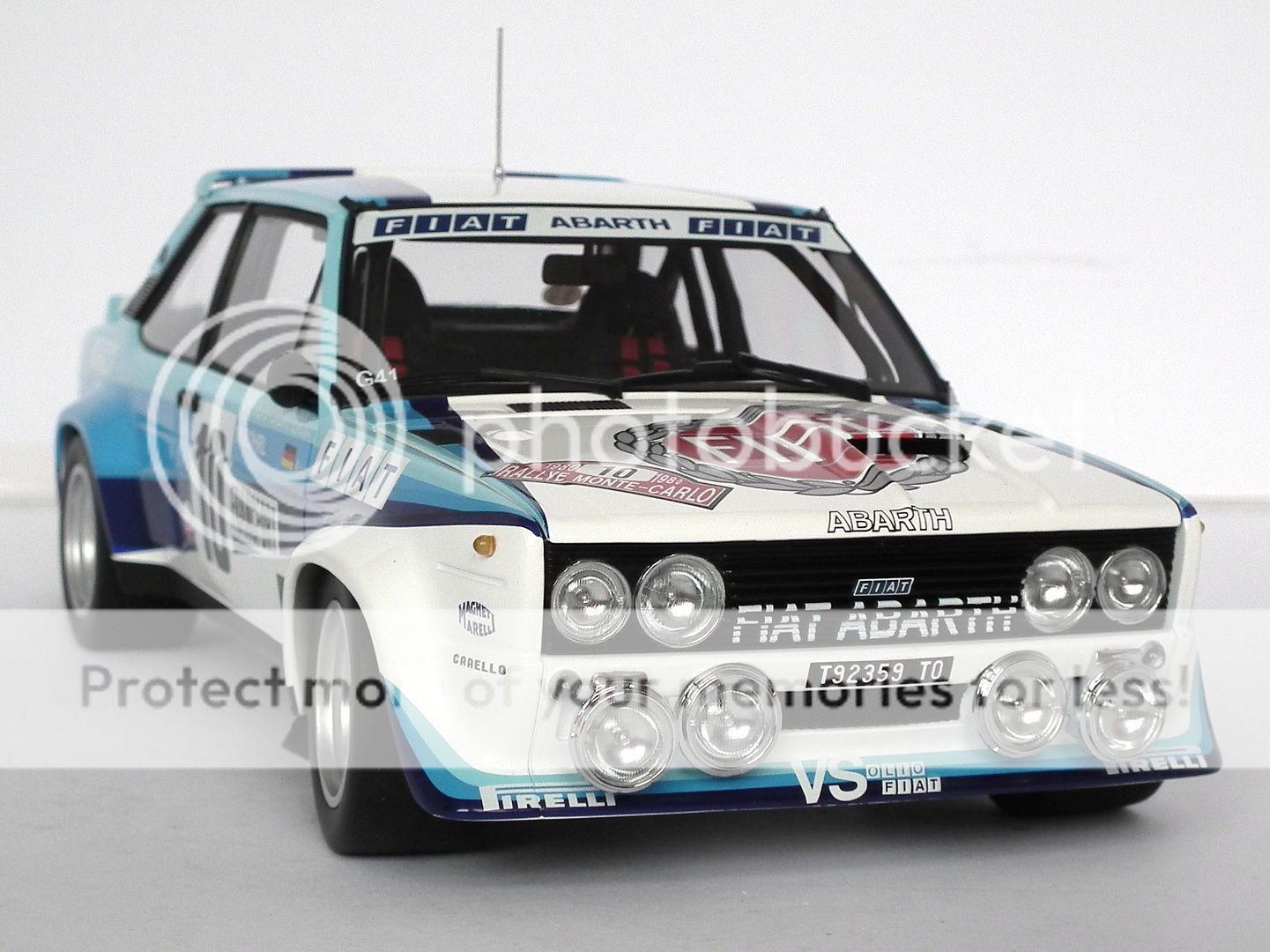 Kyosho - Fiat 131 Abarth Works Team - Walter Rohrl | DiecastXchange Forum