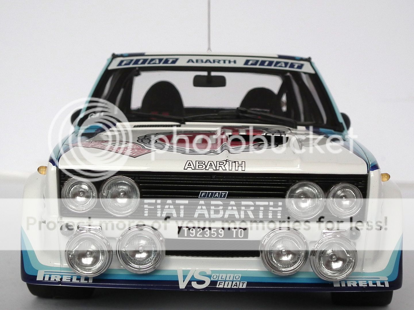 Kyosho - Fiat 131 Abarth Works Team - Walter Rohrl | DiecastXchange Forum